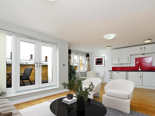Cosmo Apartments, Westport Street. 2 bed apartment to rent £2,300 pcm £531 pw