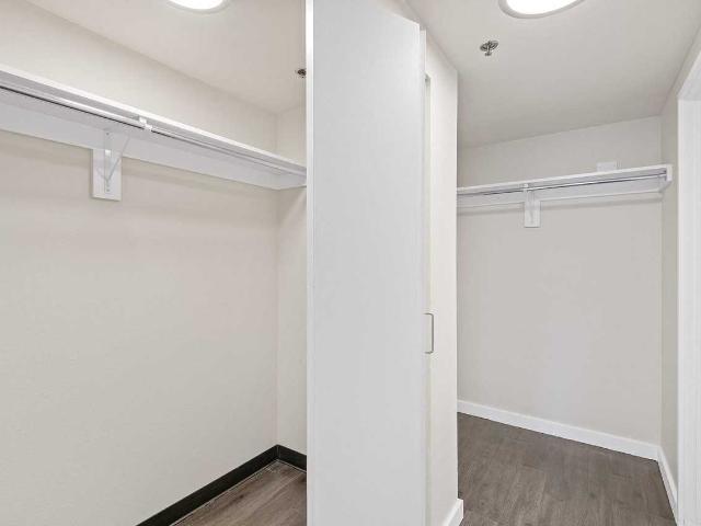 Cosmopolitan Studio Apartment for Rent at 400 Ne 45th St, Seattle, WA 98105 Wallingford