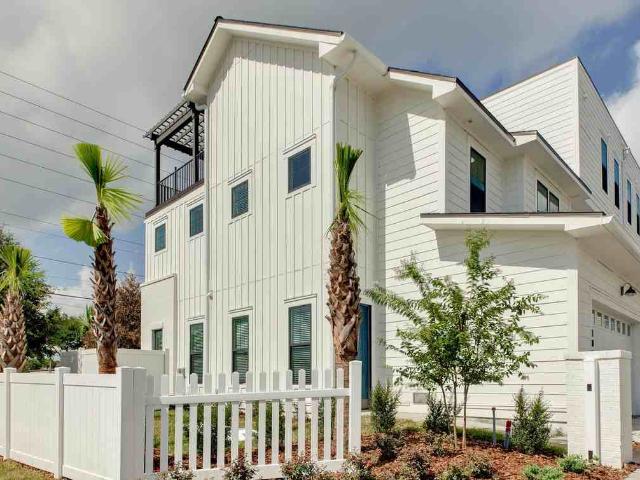 Cottage at North Beach 3 Bedroom Apartment for Rent at 102 Aquatic Dr, Atlantic Beach, FL 32233 Atlantic Beach