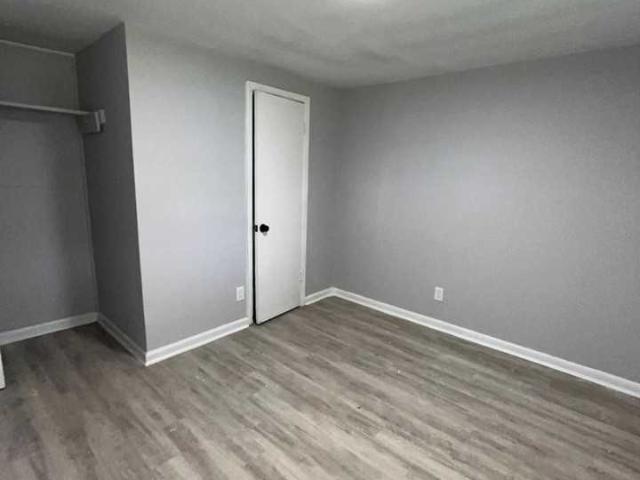 Cottage Gardens 2 Bedroom Apartment for Rent at 307 Avalon Rd, Greensboro, NC 27401