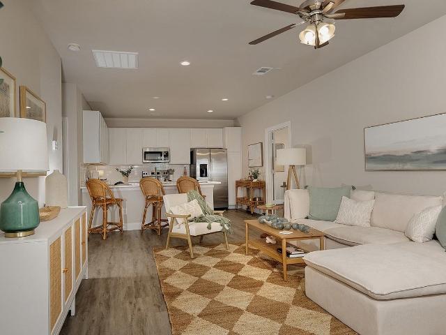 Cottage Living 3 Bedroom Apartment for Rent at 15770 Old Conroe Rd, Conroe, TX 77384