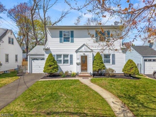 Cottage Ln, Clifton, Home For Sale