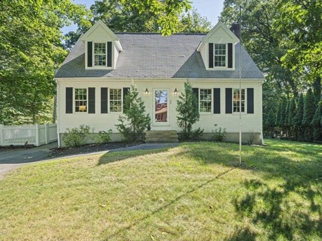 Cottage Ln, Weymouth, Home For Sale