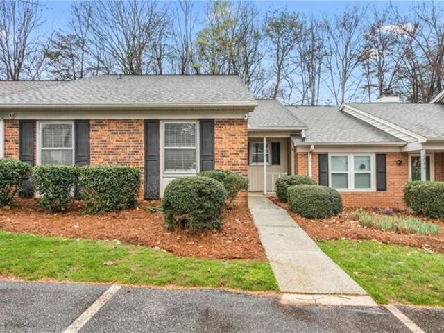 Cottage Pl, Greensboro, Home For Sale