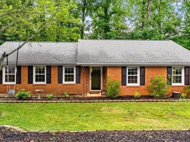 Cottage Pl, Greensboro, Home For Sale