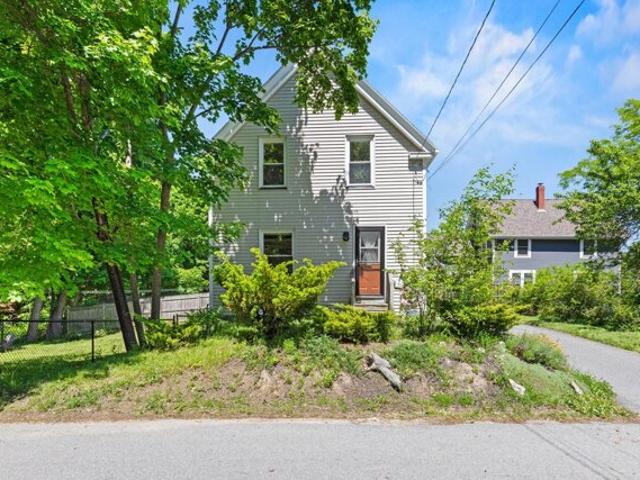 Cottage Pl, Westbrook, Home For Sale