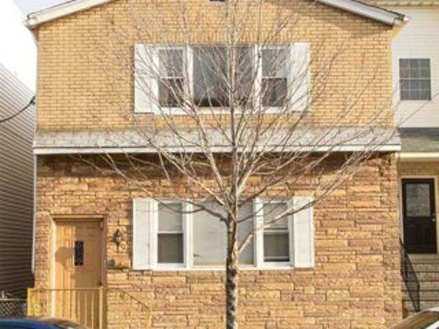 Cottage St, Bayonne, Home For Sale