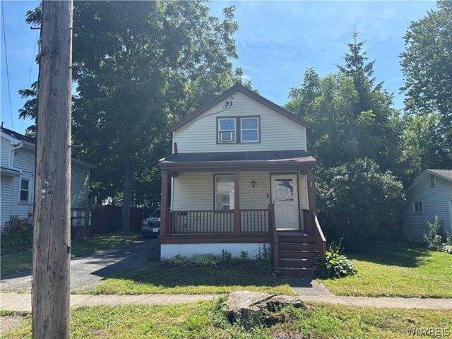 Cottage St, Lockport, Home For Sale
