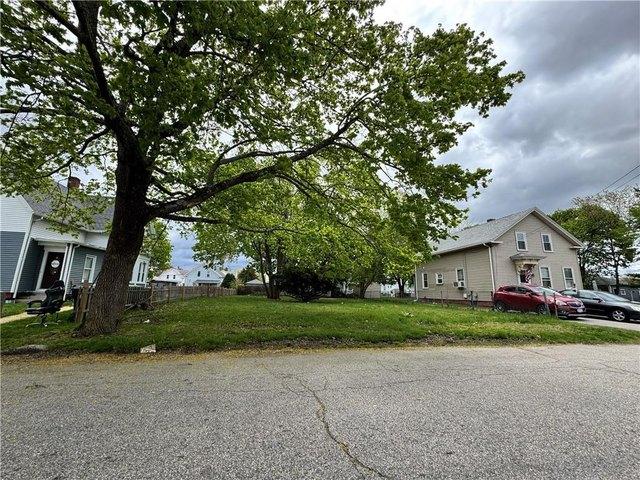 Cottage St, Warwick, RI 02886