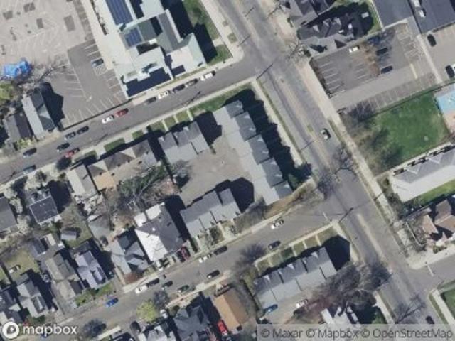 Cottage St