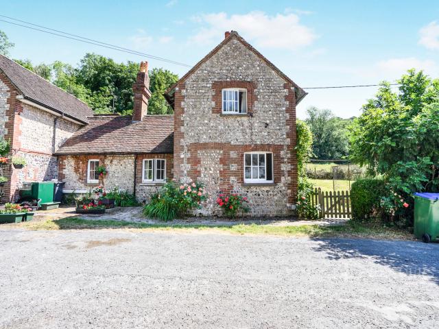 Cottage to rent in Court House Farm Cottages, Ditchling Road, Offham, Lewes, BN7 | Leaders