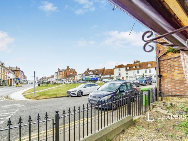 Cottage to rent in The Green, Westerham, Kent, TN16 | Leaders