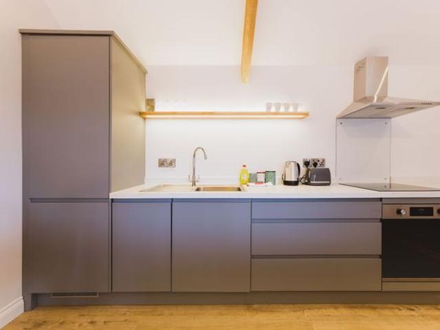 Cottage to rent in The Hay Barn, Tockington Park Lane, Almondsbury, Bristol BS32