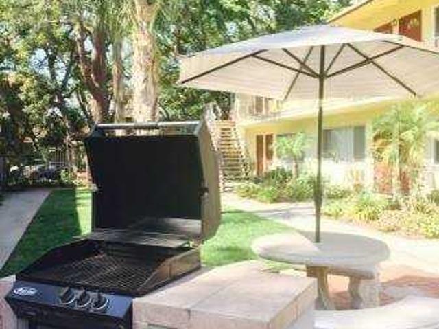 Cottages D Caroline Atlas 1 Bedroom Apartment for Rent at 405 N Madison Ave, Pasadena, CA 91101 The Oaks