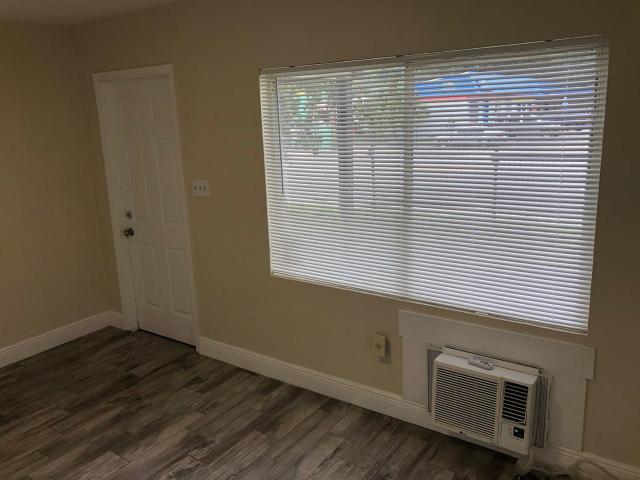 Cottages in the Heights Studio Apartment for Rent at 7208 N Nebraska Ave, Tampa, FL 33604 Old Seminole Heights