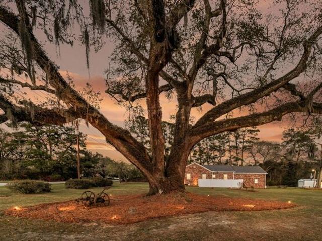 Cottageville Hwy, Round O, Home For Sale