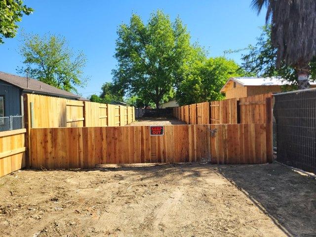 Cottonwood Ave, Olivehurst, CA 95961