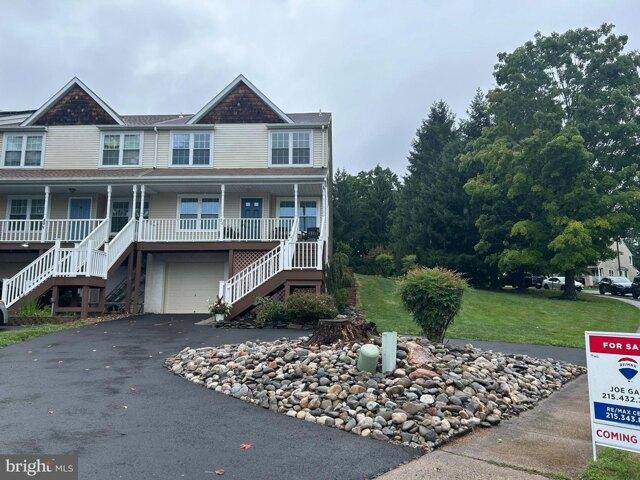 Cottonwood Dr, Southampton, Home For Sale
