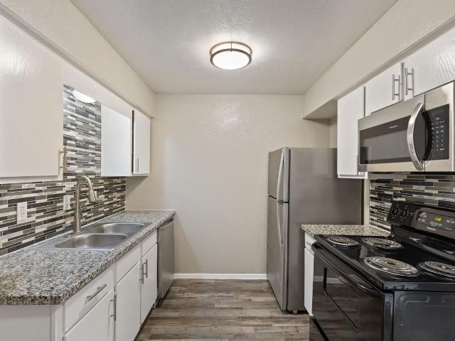 Cottonwood Park Village 4 Bedroom Apartment for Rent at 575 Dickey Rd, Grand Prairie, TX 75051
