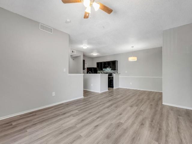 Cottonwood 2 Bedroom Apartment for Rent at 13323 Esperanza Rd, Dallas, TX 75240