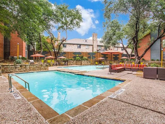 Cottonwood 2 Bedroom Apartment for Rent at 13323 Esperanza Rd, Dallas, TX 75240