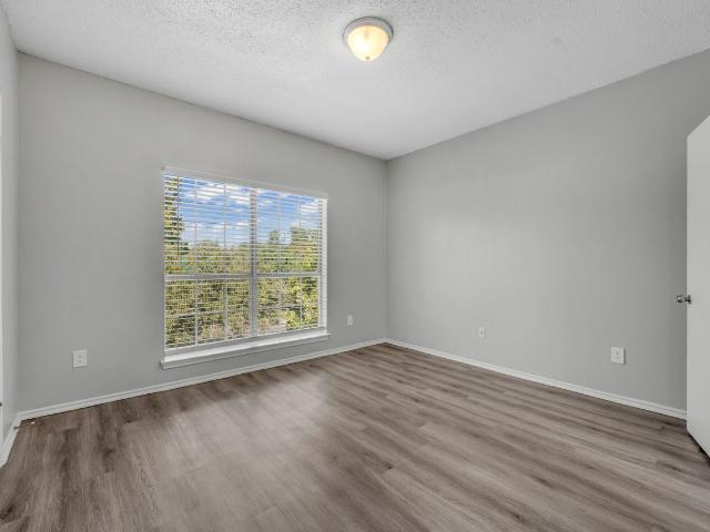 Cottonwood 2 Bedroom Apartment for Rent at 13323 Esperanza Rd, Dallas, TX 75240