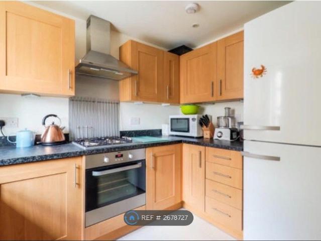 Cotton Close, Colliers Wood/Wimbledon CR4, Room to rent, £910 pcm | PrimeLocation