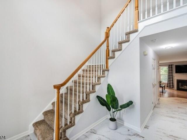 Cotton Ct, Hardyston, Home For Sale