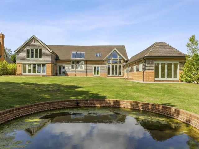 Cotton Row, Holmbury St Mary RH5 5 bed house to rent £8,995 pcm £2,076 pw