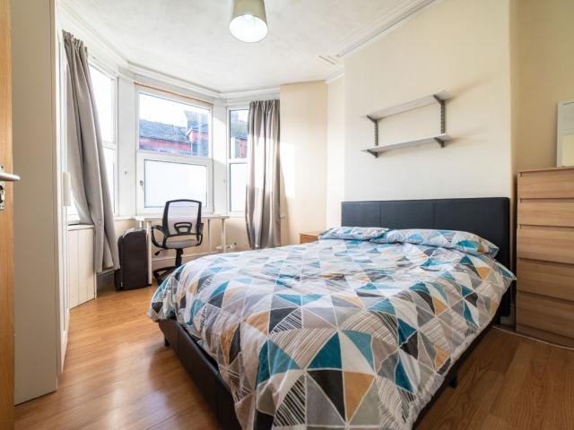 Cottrell Road, Roath CF24, Room to rent, £495 pcm | PrimeLocation