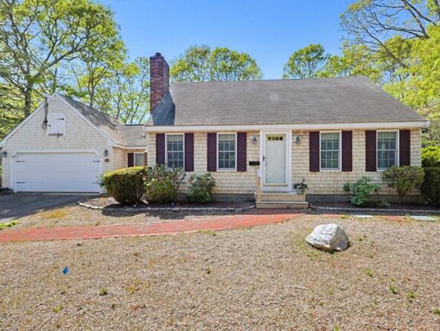 Cotuit Rd, Mashpee, Home For Sale