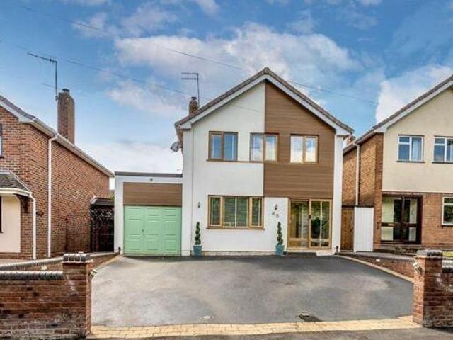 Cotwall End Road, Lower Gornal, 3 Bedroom Detached