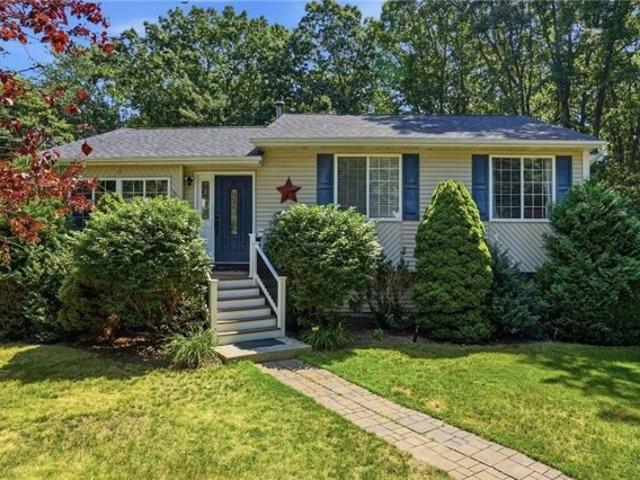 Cote Ct, Coventry, Home For Sale
