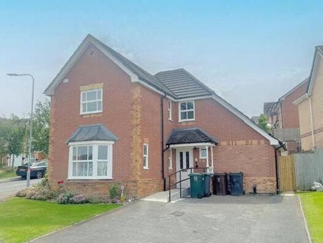 Cote Farm Lane, Thackley, 5 Bedroom Detached