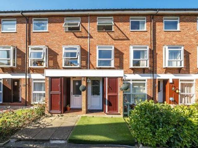 Cotelands, Croydon, 2 Bedroom Maisonette