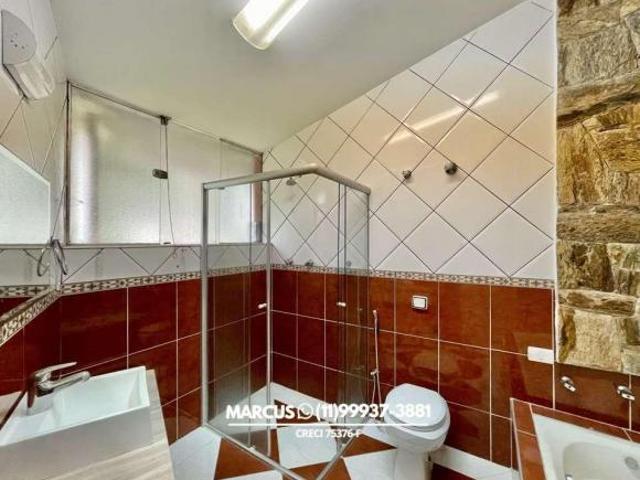 COTIA GRANJA VIANA CASA TÉRREA C/ 4 QUARTOS  1 SUÍTE, 6 VGS E PISCINA