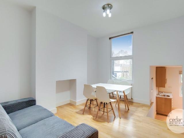 Cotleigh Road, West Hampstead NW6, 2 bed flat to rent, £2,297 pcm | PrimeLocation