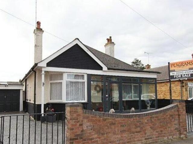 Cotswold Road, Clacton On Sea, 2 Bedroom Detached