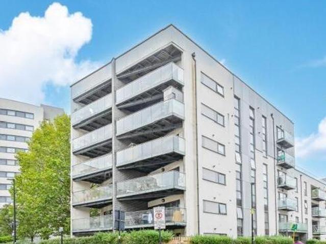 Coutts Court, Wallwood Street, 2 Bedroom Flat