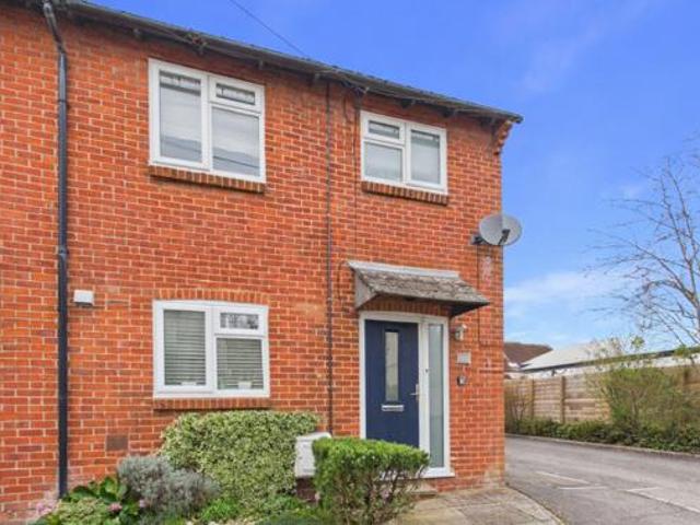 Couching Street, Watlington, 3 Bedroom End