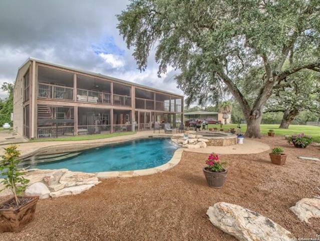 Coughran Rd, Pleasanton, Farm House For