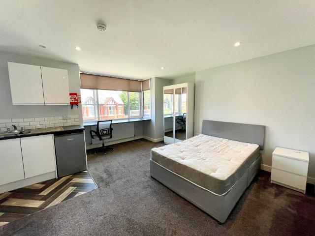 Coundon Road, Coventry CV1, Studio to rent, £750 pcm | PrimeLocation