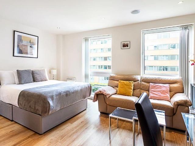 Counter House, Fulham, London SW6, Property to rent, £2,150 pcm | PrimeLocation