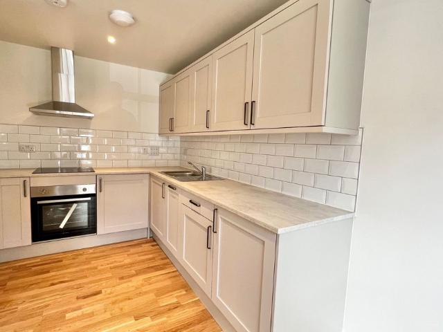 Countess Road, Northampton NN5, Studio to rent, £800 pcm | PrimeLocation