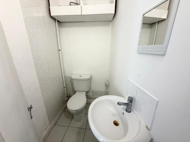 Countesthorpe Road, Wigston LE18, Studio to rent, £550 pcm | PrimeLocation