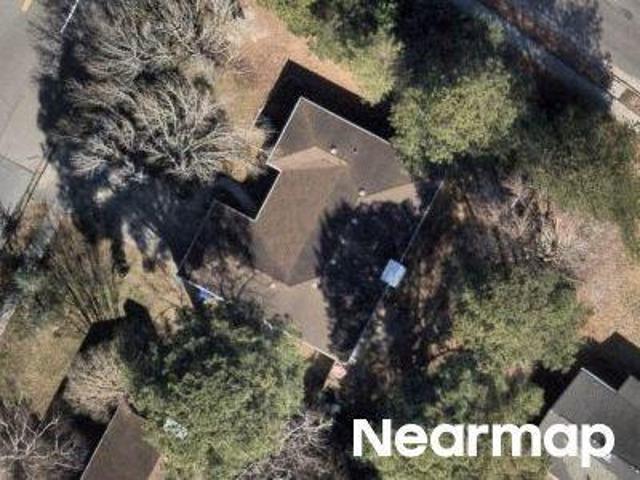 Country Manor Ln