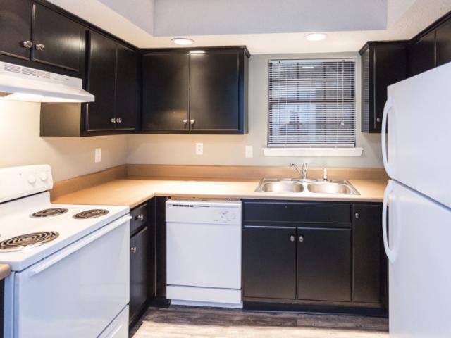 Country Oaks Studio Apartment for Rent at 137 Oyler Ln, Hixson, TN 37343