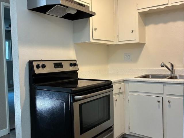 Country Apartments 2 Bedroom Apartment for Rent at 1486 Broadway, Chula Vista, CA 91911 Otay Town