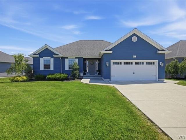 Country Club Ct, Grand Island, Home For Sale