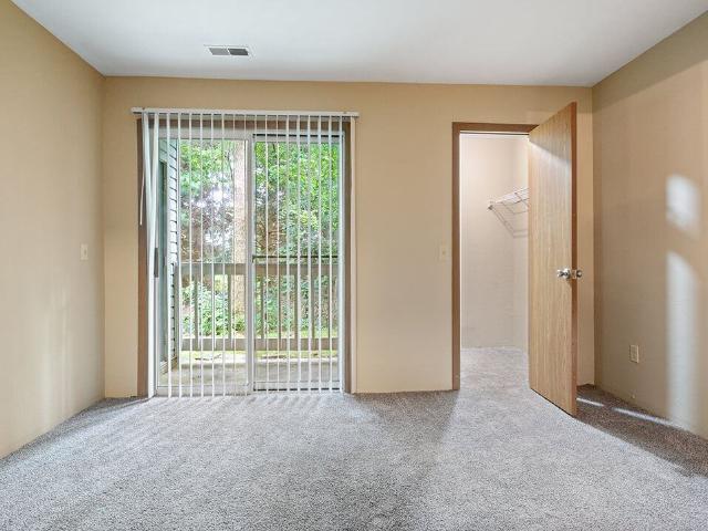 Country Club Apartments 2 Bedroom Apartment for Rent at 1130 Pine Valley Ln, Toledo, OH 43615 Reynolds Corners
